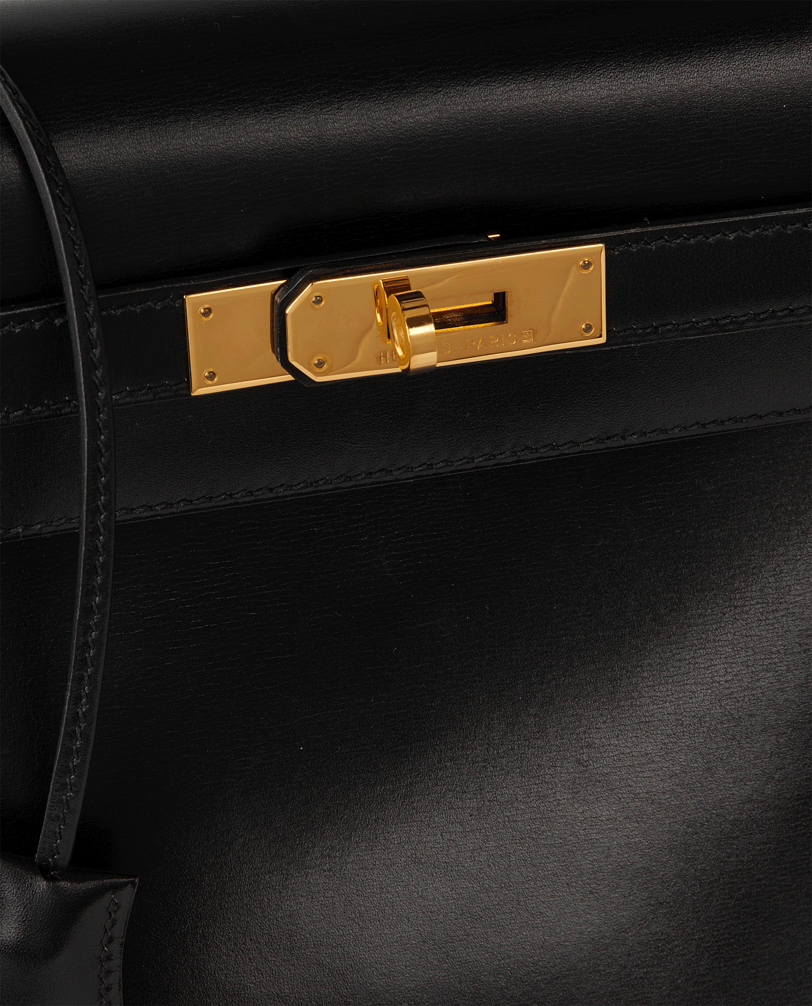 Kelly 32 Box Leather in Black, Hermès - Designer Exchange | Buy Sell ...